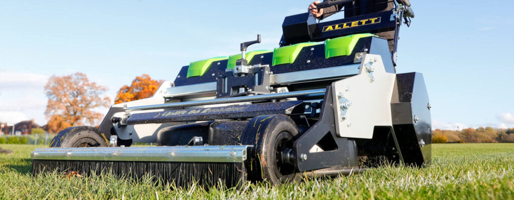 Allett Mowers & Turf Maintenance | Professional Equipment | Farol