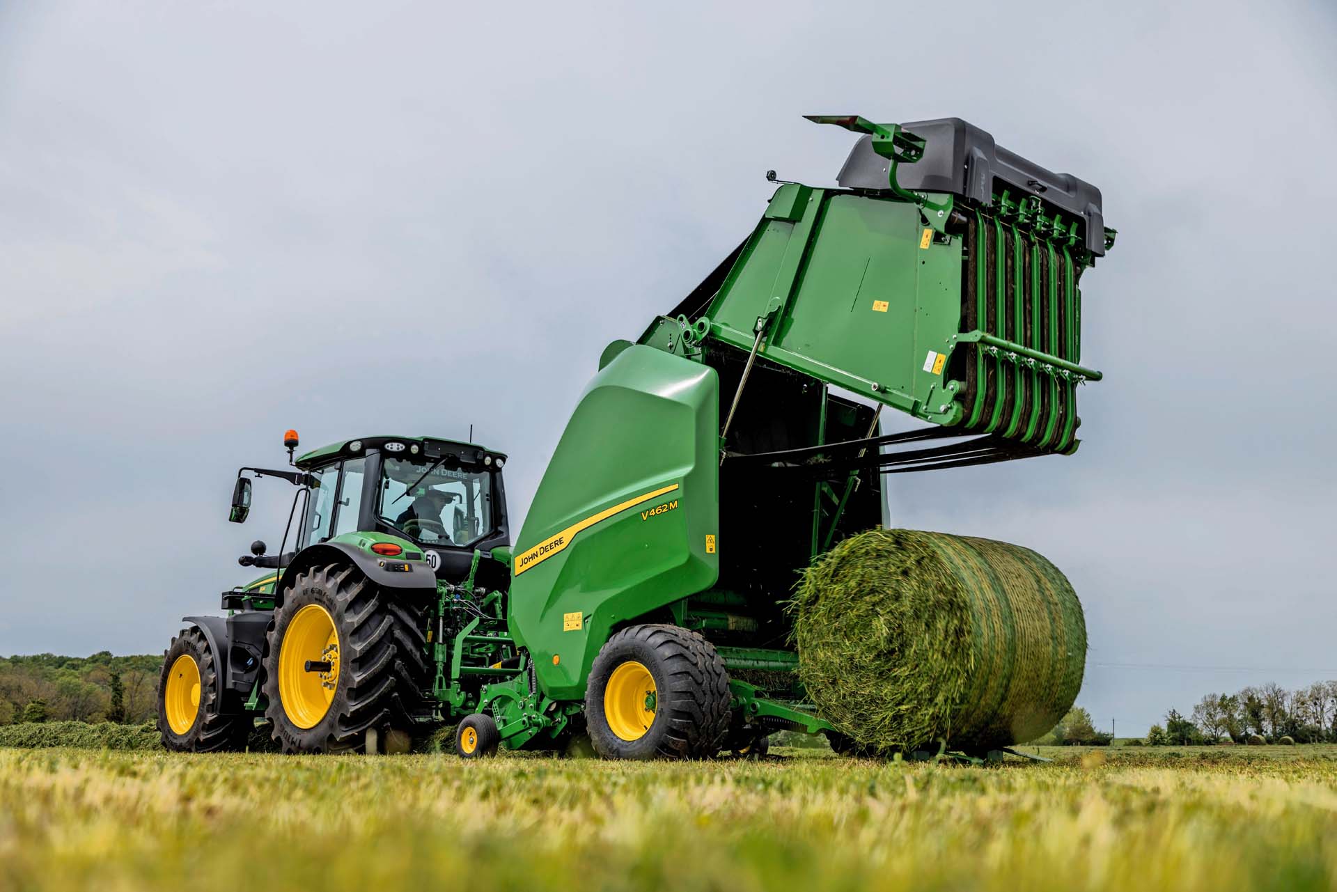 John Deere Introduces Next Generation of Round Balers - Farol