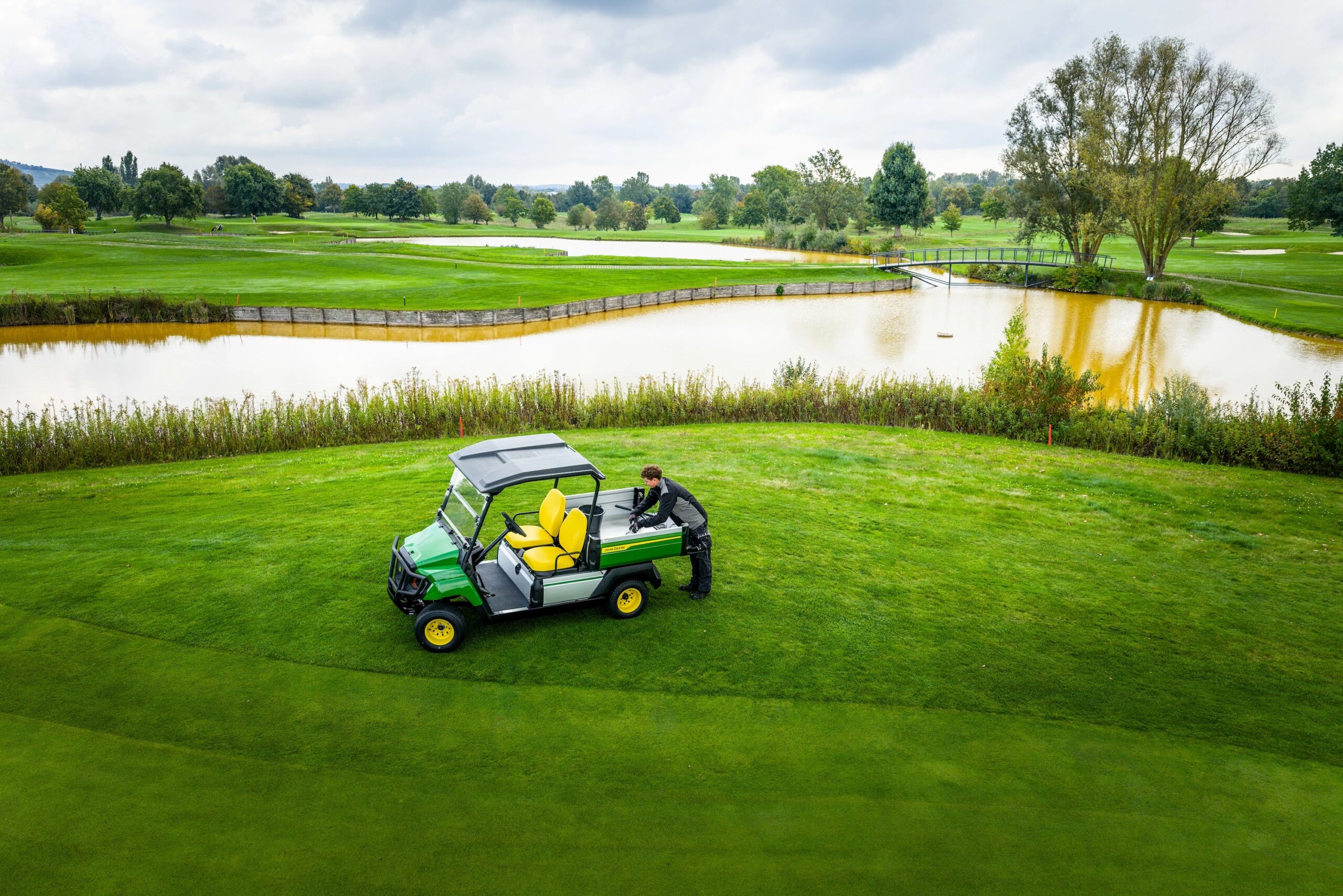 John Deere to unveil light utility Gator GS models at BTME - Farol