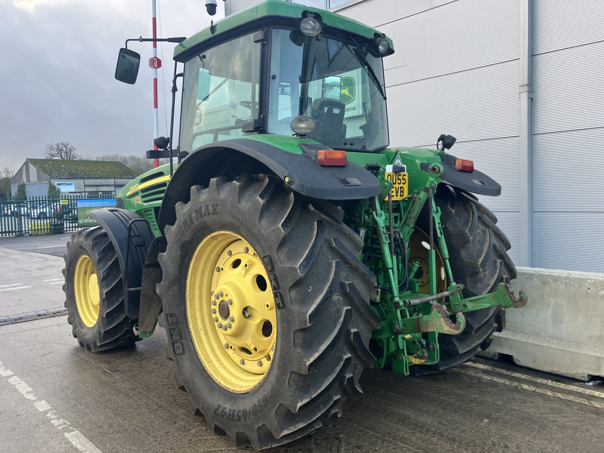 John Deere 7820 - Farol