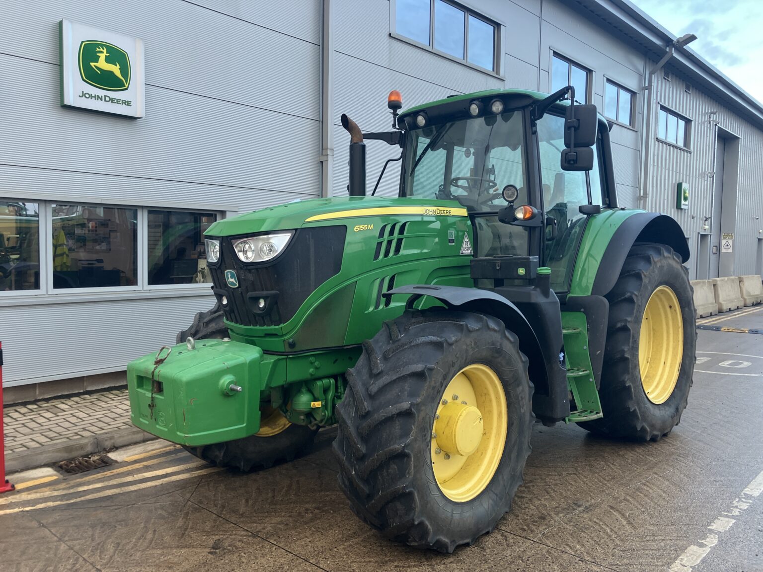 John Deere 6155M - Farol