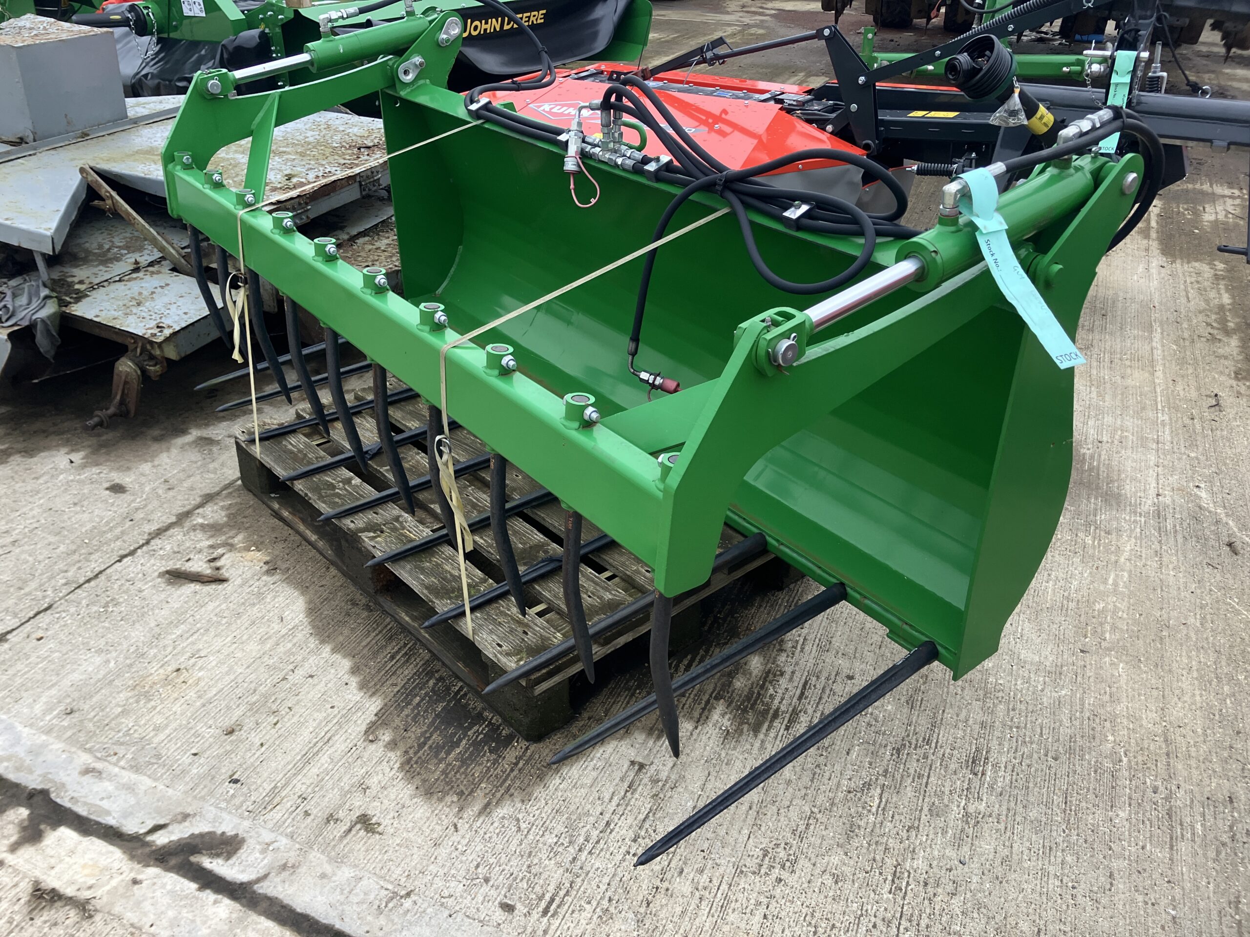 John Deere Bucket Grab - Farol